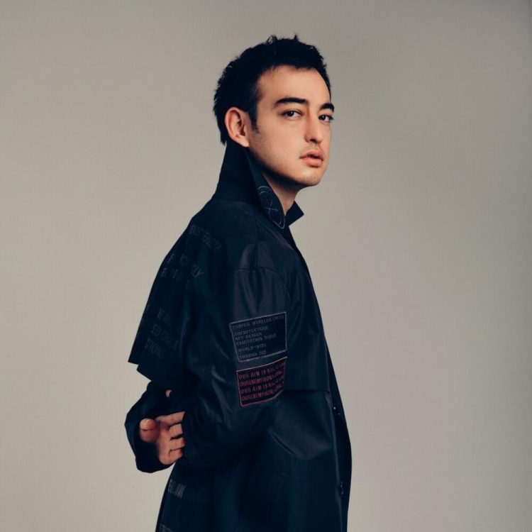 Joji Glimpse of Us Lyrics Meaning: A Deep Dive into Love and Loss - Vibro Media