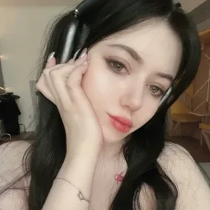 Alina Becker Net Worth: A Stunning Journey of Cosplay Stardom in 2025 ...