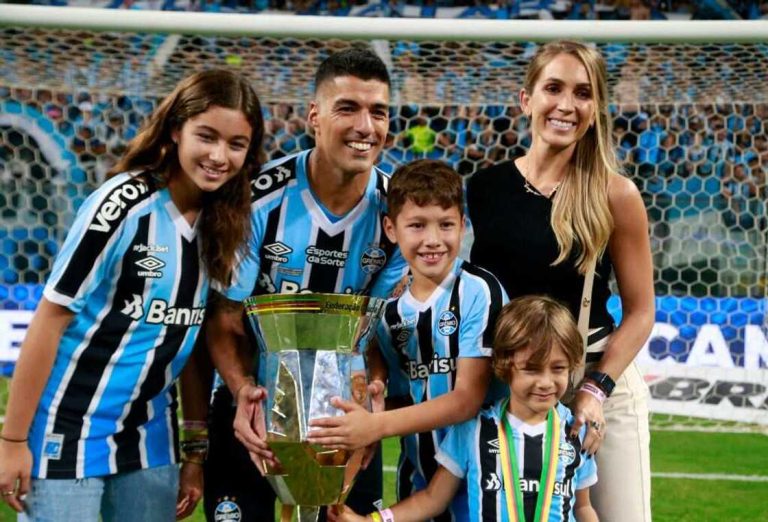 How Tall Is Delfina Suarez: A Detailed Biography of Luis Suarez’s ...