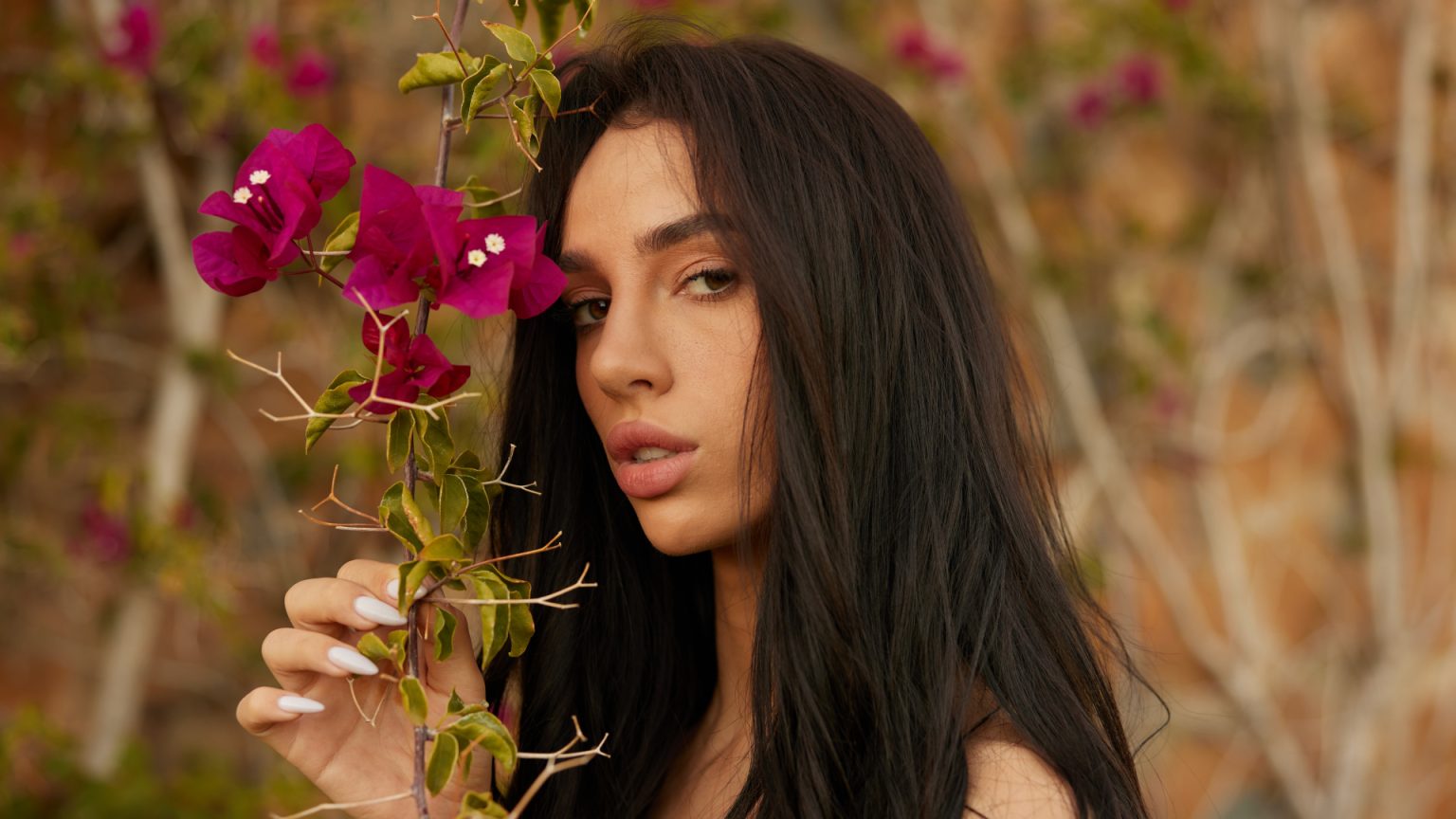 Kama Oxi: The Teen Model and Actress Rising on Instagram and Facebook ...
