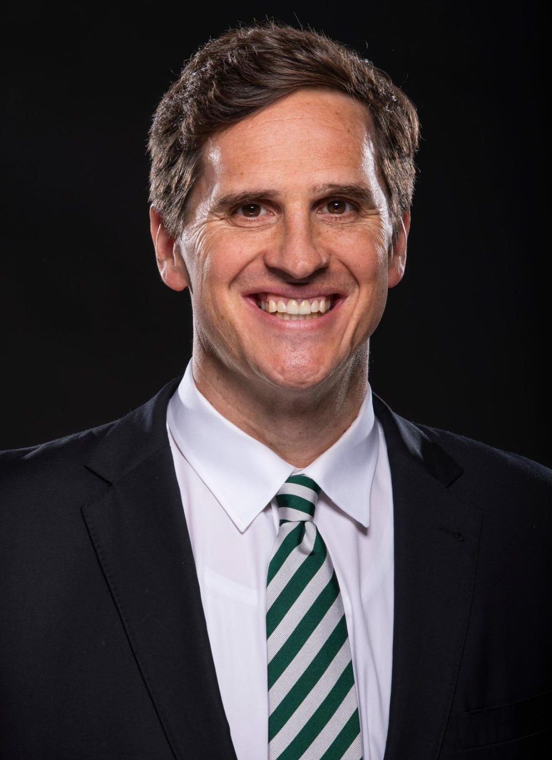 Mark Madsen Career Earnings: The Million-Dollar Blueprint from NBA ...