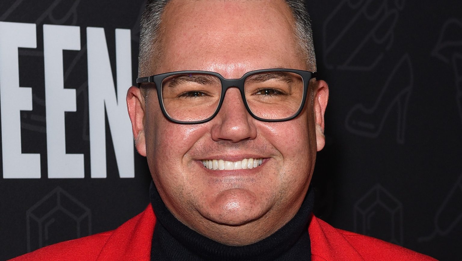 Ross Mathews Net Worth: The Dazzling $2 Million Legacy of a Comedy ...