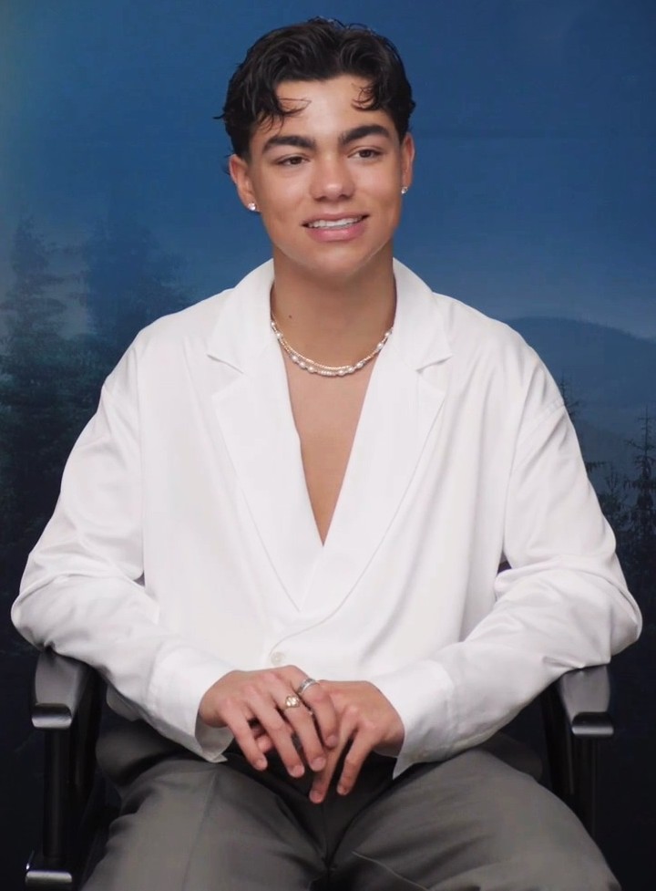 How Old is Malachi Barton: Rising Disney Dynamo at 18, Captivating ...